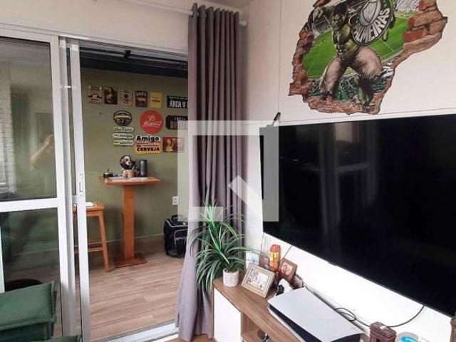 Apartamento à Venda Vila Yara, 2 Quartos, 57 m2