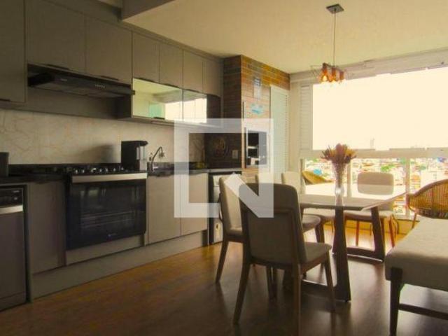 Apartamento à Venda Vila Yara, 3 Quartos, 75 m2