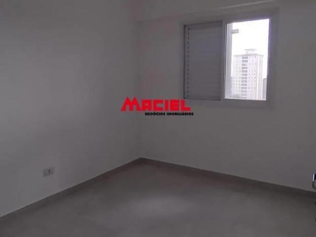 APARTAMENTO A VENDA VILLAGE ORIENTE, EXCELENTE LOCALIZAÇÃO