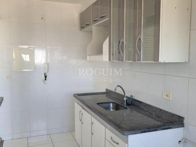 Apartamento a venda.Zona Sul. 2 Drmts,1 vaga.Andar alto.Aceita financiamento.SJC
