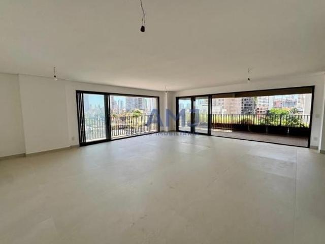 Apartamento à venda, 04 Suítes no Setor Bueno