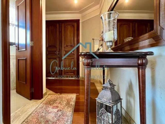 Apartamento a venda 05 Dormitórios sendo 03 Suítes 03 vagas