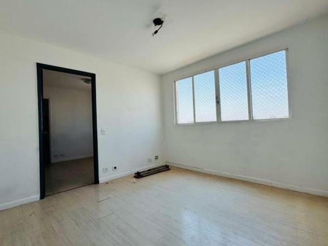 Apartamento a venda: 01 Dormitório, Localizado a 70 metros da Av. Mascote ? Com 01Vaga de garagem!