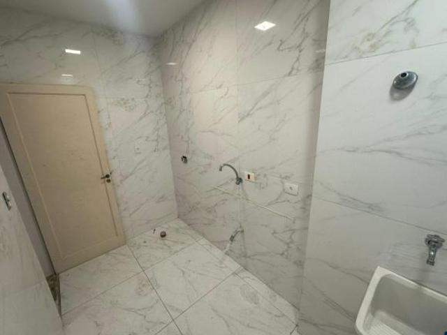 apartamento á venda 02 dormitorios no ocian com elevador otimo preço