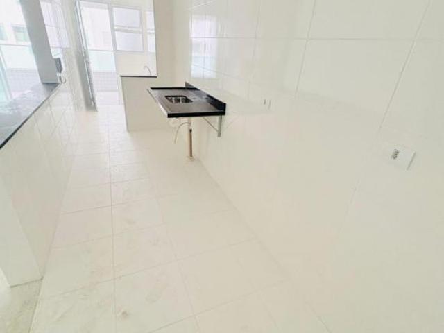 apartamento á venda 02 dormitorios 1 suite no ocian praia grande com lazer