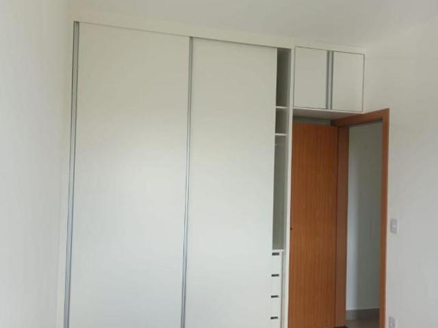 Apartamento a venda 02 quartos c suite,,02 vgs pilotis,elevador, torre única, prédio todo revestido