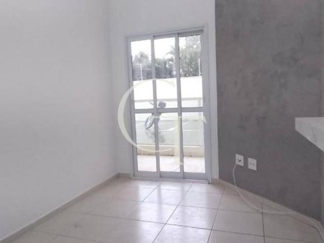 Apartamento a venda 02 Quartos sendo 01 Suíte e Varanda Condomínio Montis