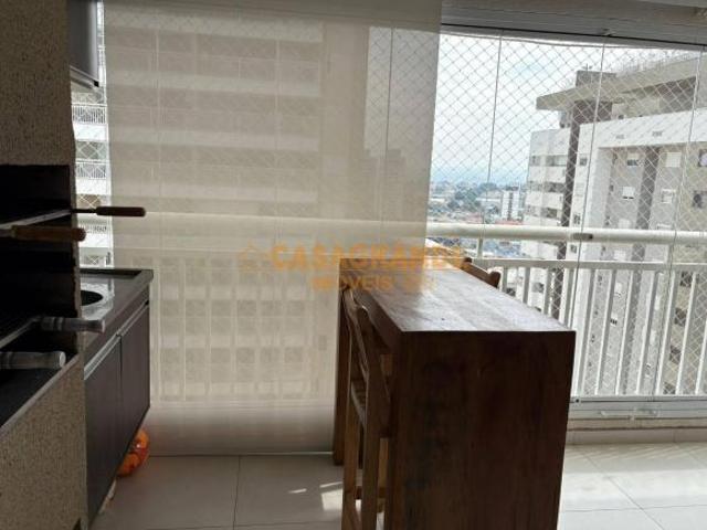 Apartamento à venda 03 quartos, no Conjunto Res. Trinta e Um de Março