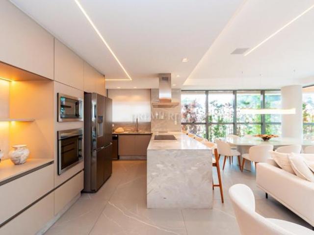 Apartamento à venda, 152 m² por R$ 3.670.000,00