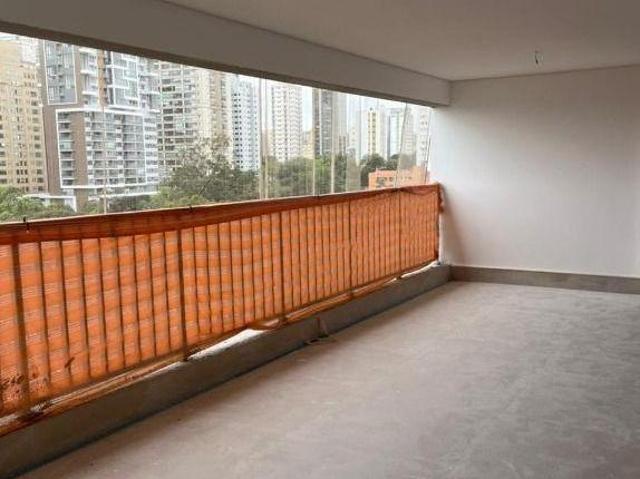Apartamento à Venda 158 m², 3 Suítes, 2 vagas de garagem por R$ 2.800.000,00 Vila Clementino Sã