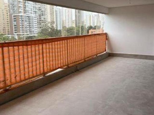 Apartamento à Venda 158m² 3 Suítes, 2 Vagas de Garagem por R$ 3.950.000,00 Vila Clementino São P