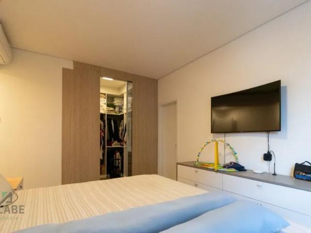 Apartamento à Venda 15m² 3 Suítes Varanda Gourmet e 3 vagas CAMPO BELO SP