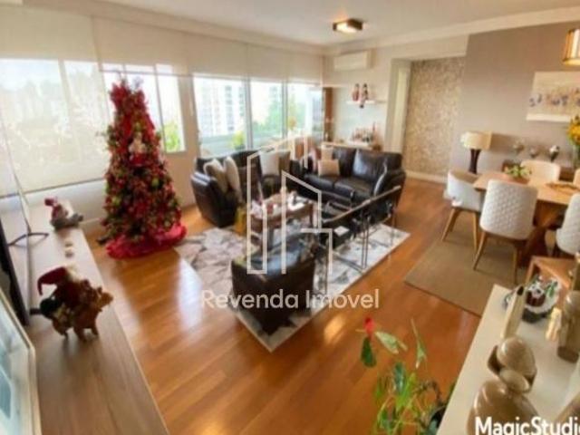 Apartamento à venda 160m² sendo 02 dormitórios, 3 banheiros sendo 1 suíte e 2 va