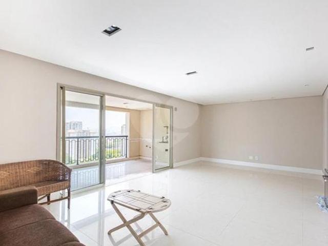 APARTAMENTO À VENDA 162 m² COM 3 DORMITÓRIOS 1 SUÍTE 2 VAGAS NA BARRA FUNDA