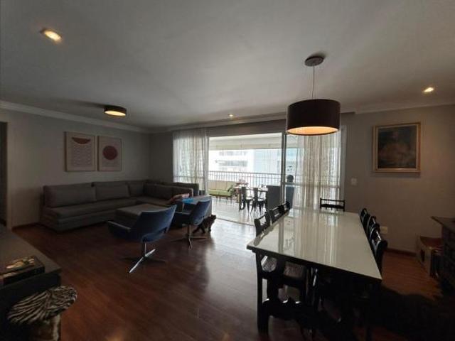 Apartamento à Venda 162m²| 4 Dormitórios | 2 Suítes | 3 Vagas | Varanda Gourmet