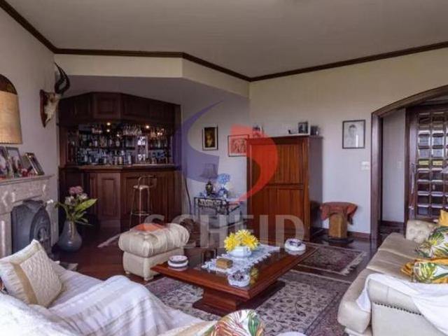 Apartamento à venda, 167 m², 3 suítes, 3 vagas, na região do Morumbi.
