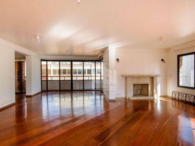Apartamento à venda