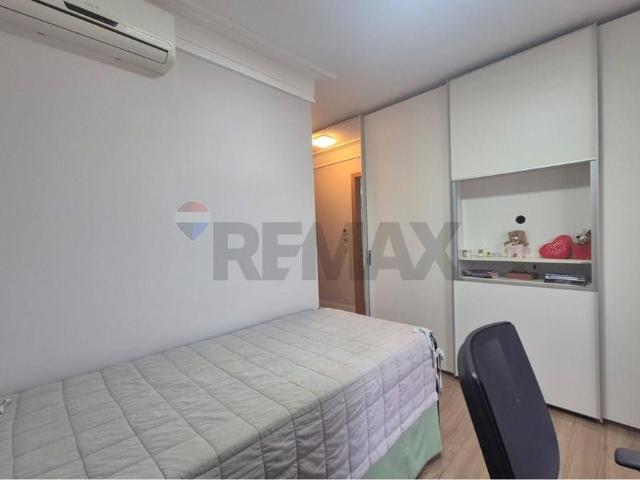 APARTAMENTO A VENDA 180M²