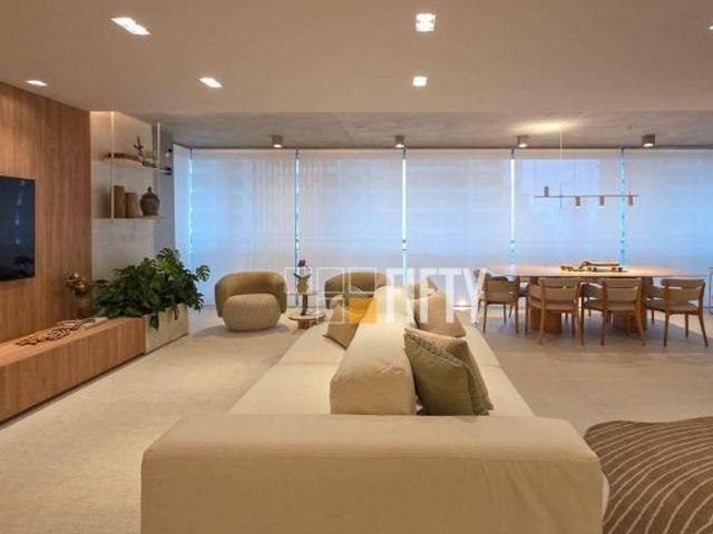 Apartamento com 3 dormitórios à venda, 197 m² por R$ 3.950.000,00 Brooklin São Paulo/SP