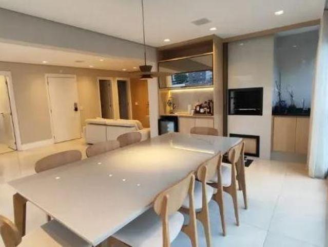 Apartamento à Venda 122m² com 3 Quartos sendo 2 Suítes, 2 Vagas de Garagem por R$ 1.855.000,00 Alt