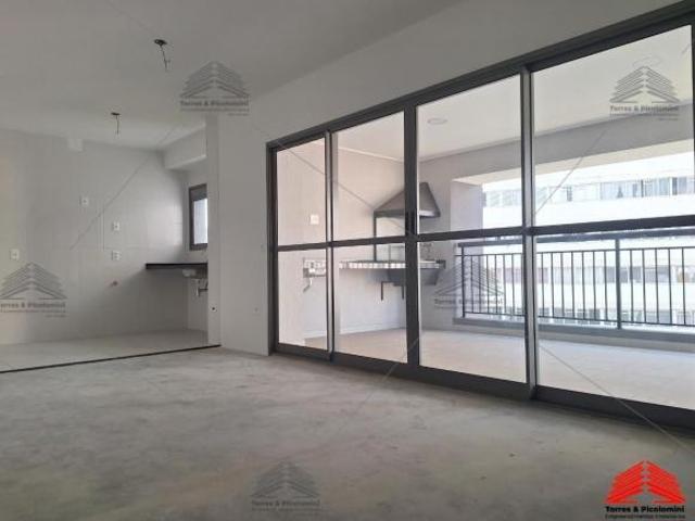 Apartamento à venda, 130 m², Mooca, 03 quartos, 03 suítes, lavabo, sala ampla,varanda gourmet, andar