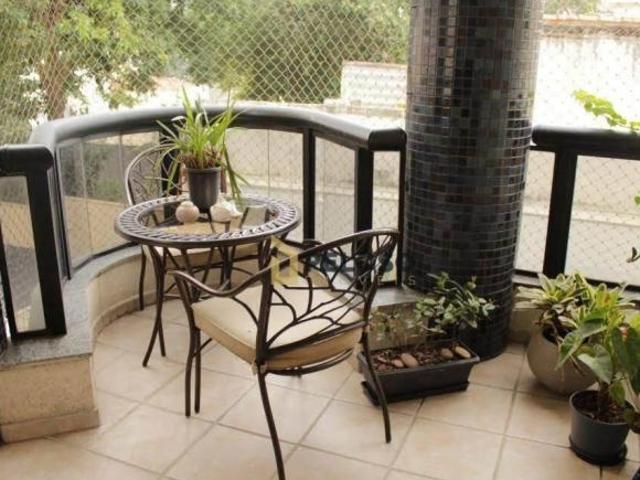 Apartamento à venda, 130 m² / 3 dormitórios / 1 suíte / 2 vagas / Santana São Paulo/SP