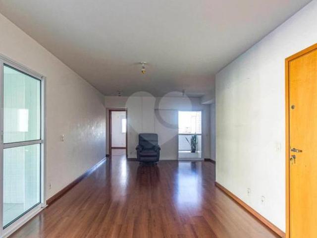 APARTAMENTO À VENDA 132 m² COM 3 QUARTOS 3 SUÍTES 4 VAGAS NA SAÚDE