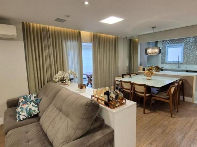 Apartamento à Venda 136m² 3 Quartos sendo 1 Suíte, 2 Vagas de Garagem por R$ 1
