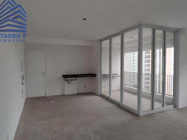 Apartamento a Venda, 1 dorm, 1 vaga em Moema