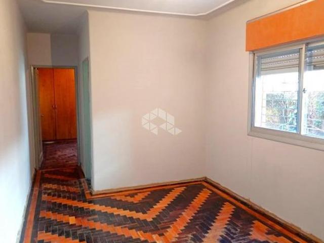 Apartamento à venda, 1 dormitório e pátio bairro São Geraldo / Porto Alegre / RS