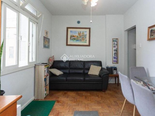Apartamento à venda, 1 dormitório no Centro Histórico, próximo a UFRGS