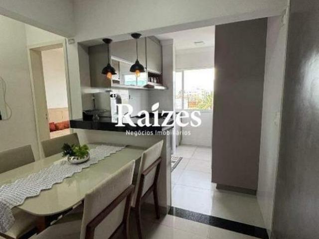 APARTAMENTO À VENDA 2/4 suíte Santa Mônica Ótima localização