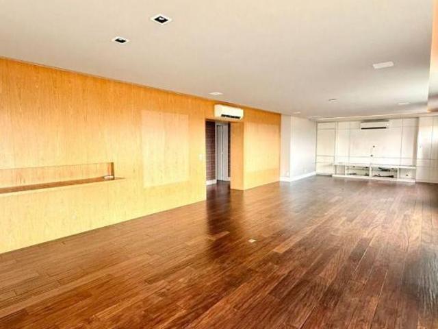 Apartamento à Venda 251m², 3 Suítes, 4 Vagas por R$ 4.600.000,00 Campo Belo São Paulo/SP
