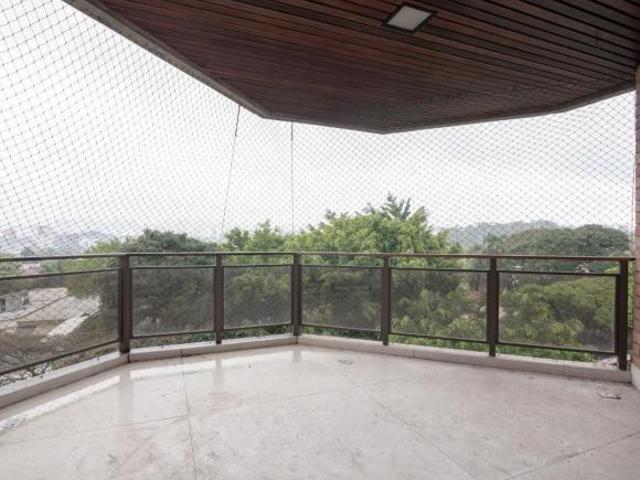 Apartamento à Venda 260m² 4 Quartos sendo 2 Suítes, 3 Vagas por R$ 7.200.000,00 Vila Nova Conceição