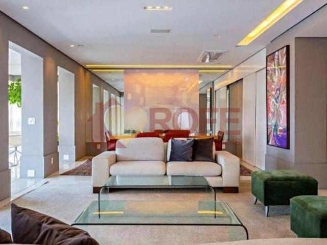 Apartamento à venda | 275 m² Condomínio Quasar Moema