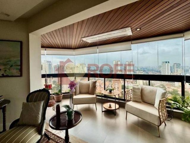 Apartamento à Venda | 276m² | Andar Exclusivo | Solar Paulistano