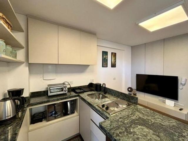 Apartamento à venda, 27 m² em Curitiba