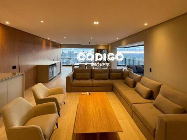 Apartamento à venda, 227 m², no Condominio Maison Gisele, Jardim Paulista,São Paulo