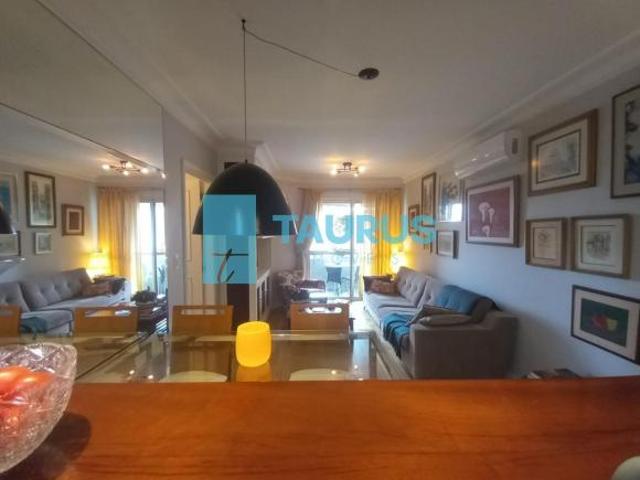 Apartamento à venda, 2 dormitórios, 1 suite, 2 vagas, 74 m², Moema
