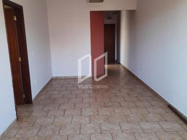 Apartamento a venda, 2 dormitorios, 2 banheiros, Ed. Moema, Vila Tinen, Araraquara SP