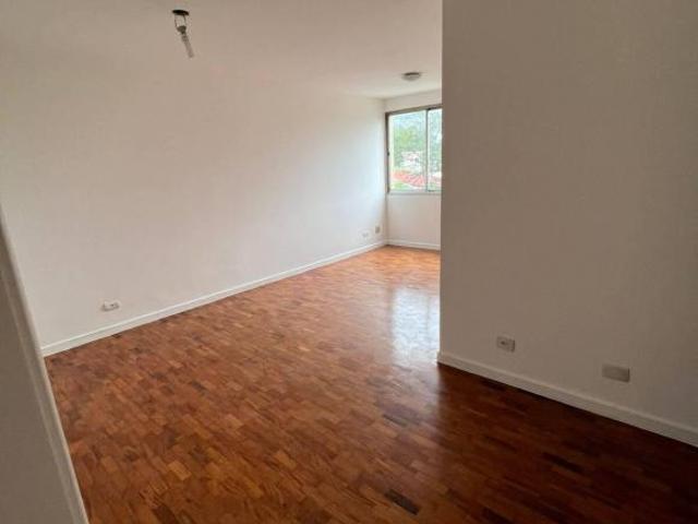 Apartamento à venda 2 Dormitórios, 66m2, 2 banheiros na Vila Olímpia