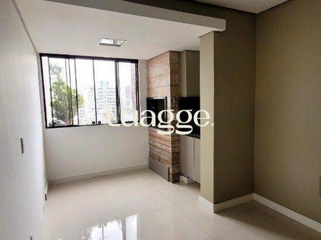 Apartamento a venda 2 dormitórios com churrasqueira, 1 suite, elevador e garagem