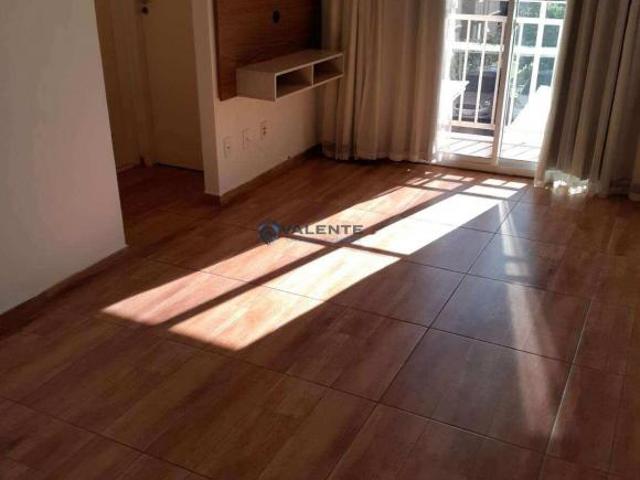 Apartamento à venda, 2 dormitórios, com sacada, Vila Marieta, em Campinas SP