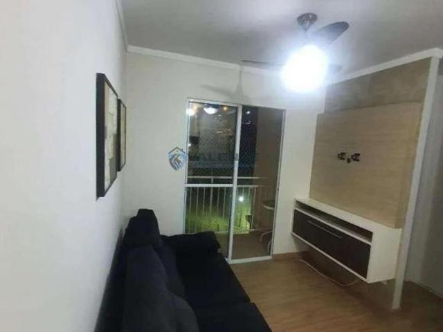 Apartamento à venda, 2 dormitórios, com sacada, no Vila Marieta em Campinas SP