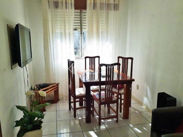 Apartamento à venda, 2 dormitórios, com 1 vaga rotativa, salão de festas, portaria 24 horas