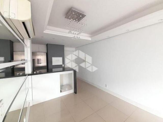Apartamento à venda, 2 dormitórios e 1 vaga Passo da Areia Porto Alegre/RS