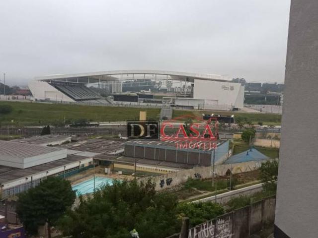 Apartamento à venda, 2 dormitórios e vaga Próximo ao Metro Itaquera Vista para o estádio do Corin