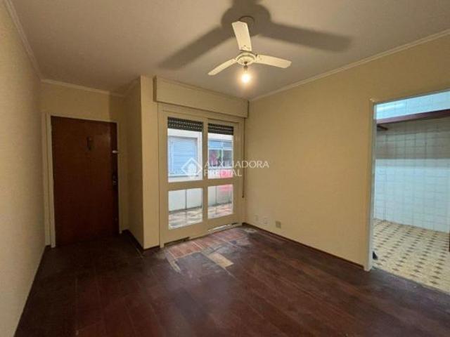 APARTAMENTO À VENDA, 2 DORMITÓRIOS EXCELENTE LOCALIZAÇÃO