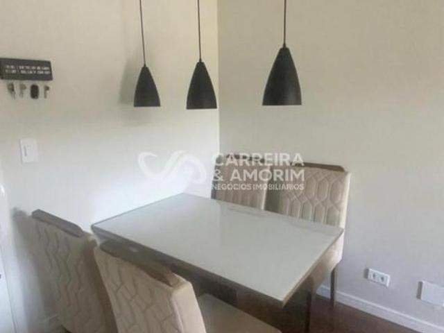 APARTAMENTO A VENDA, 2 DORMITÓRIOS, SACADA, SALA 2 AMBIENTES, ARMÁRIOS PLANEJADOS, GARAGEM COBERTA