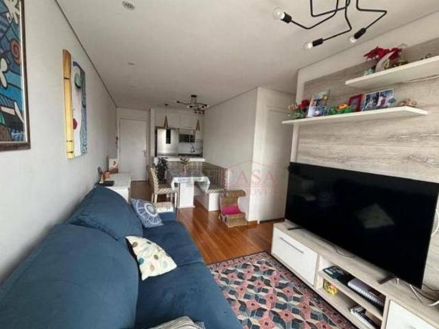 Apartamento a Venda. 2 dormitórios, sacada, 1 vaga de garagem. Tatuapé São Paulo/SP